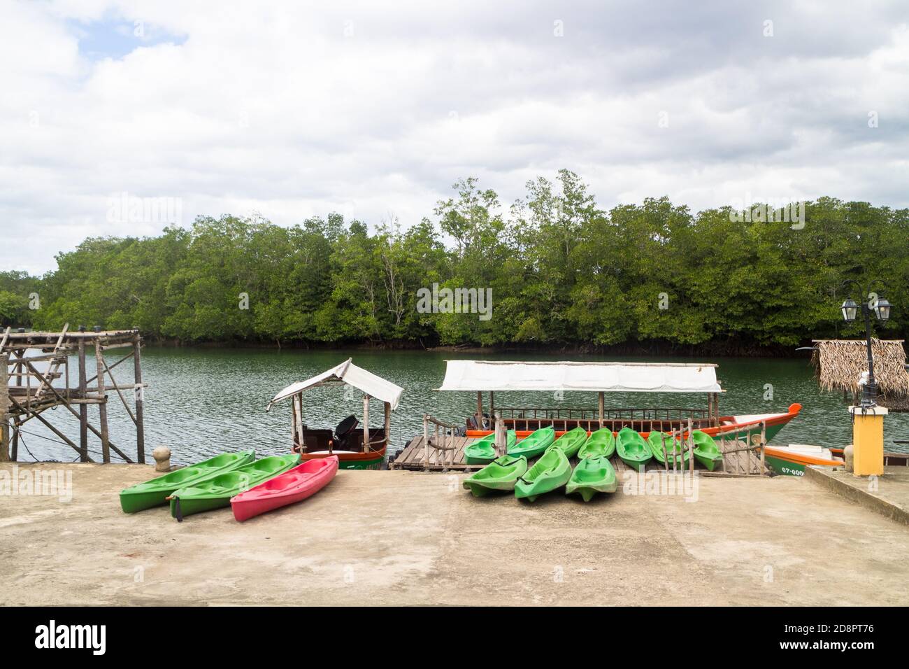 A kayaking jump off in Bohol Stock Photo - Alamy