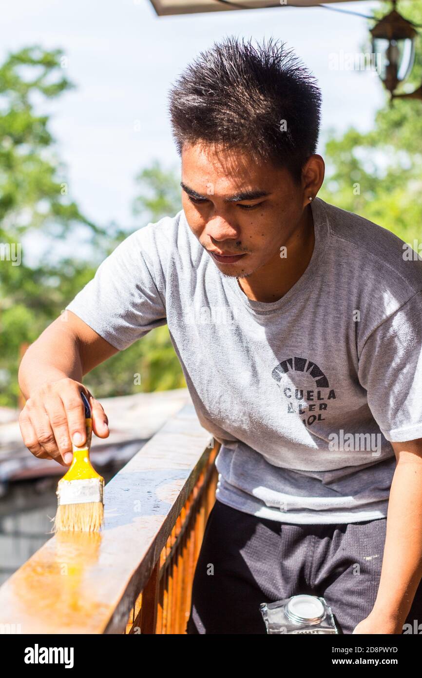 Filipino construction worker hi-res stock photography and images - Alamy