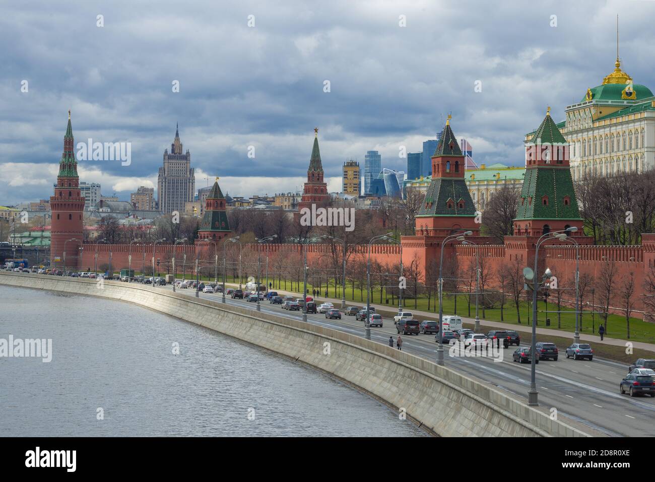 Moscow embankment hi-res stock photography and images - Alamy