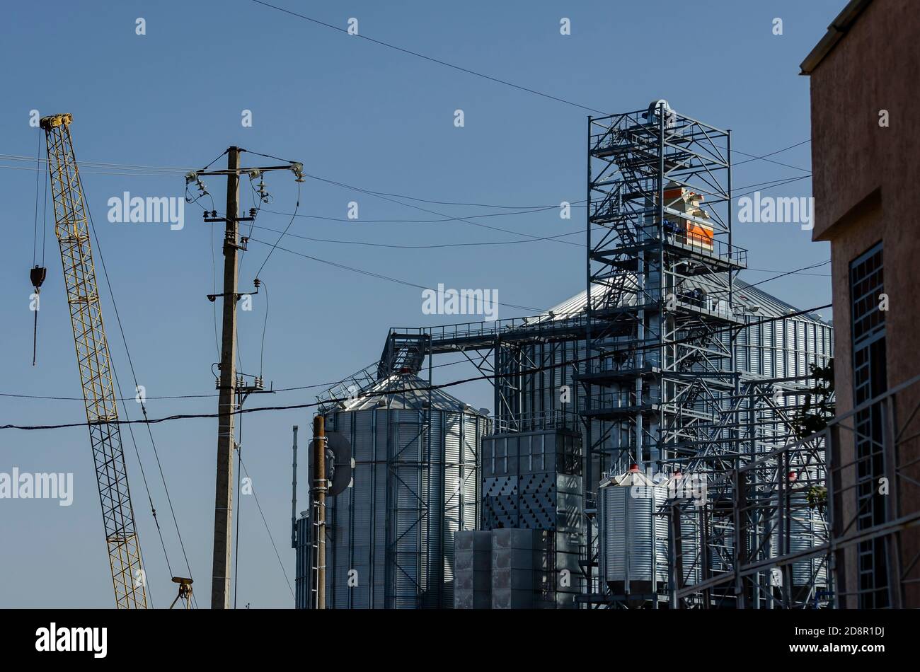 Construction process of a modern grain terminal in the seaport ...
