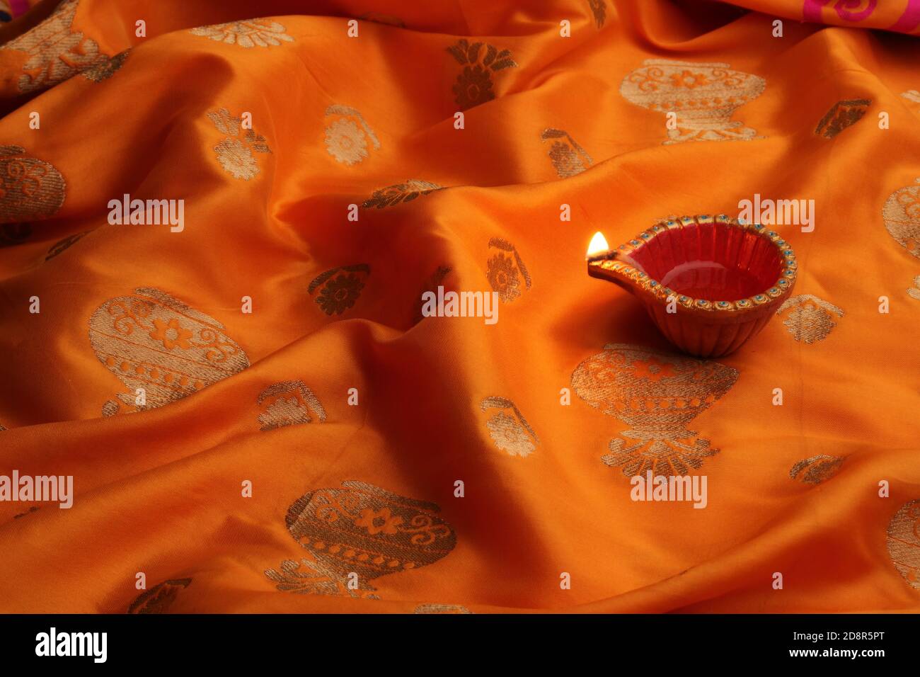 Diya and diwali hi-res stock photography and images - Alamy
