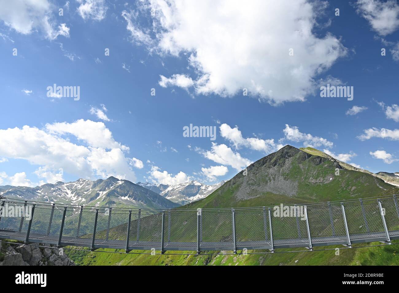 Stubnerkogel mountain suspension bridge hi-res stock photography and ...