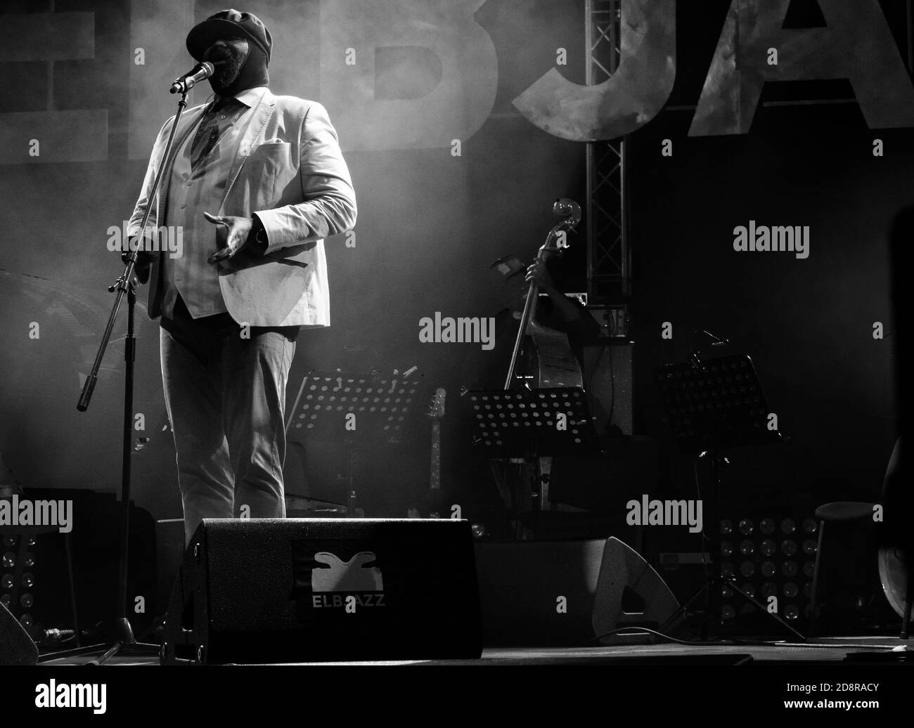 Jazz stage Black and White Stock Photos & Images - Alamy