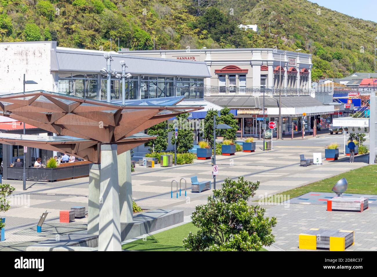Commercial buildings town hi-res stock photography and images - Alamy