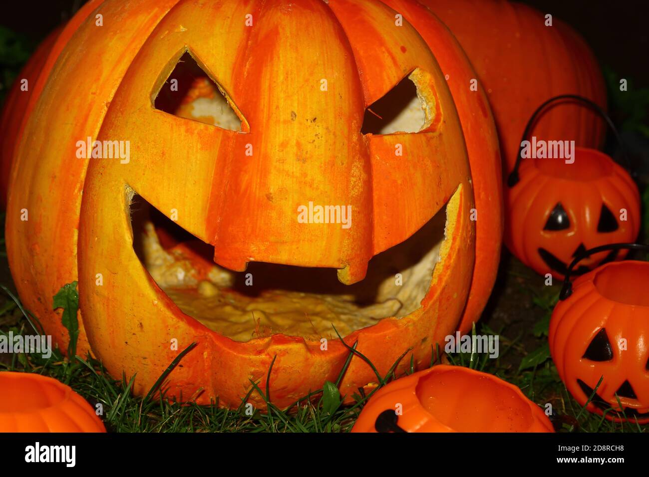 Toothy grin hi-res stock photography and images - Alamy