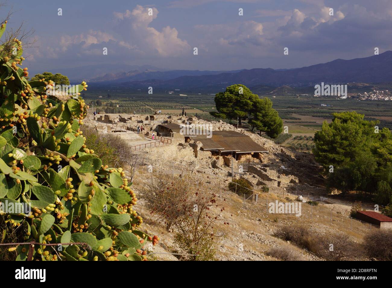 Crete (Greece): scenic view of the Messara plain and of the ...
