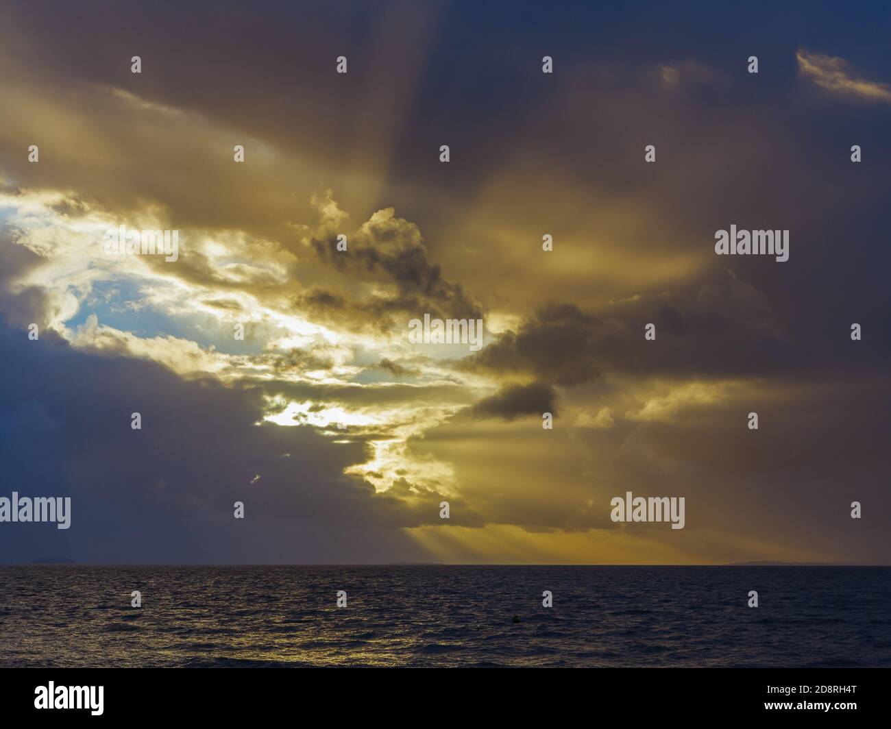 Sunset over the Bristol channel Stock Photo - Alamy