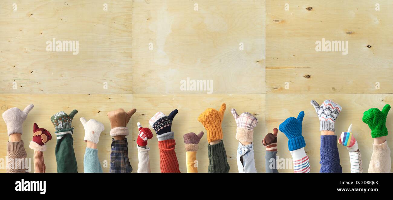 Hanging mittens hi-res stock photography and images - Alamy