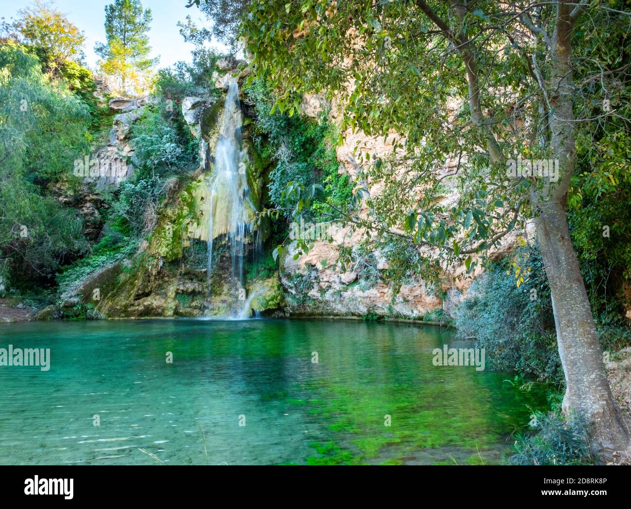 Small waterfalls and parks hi-res stock photography and images - Alamy