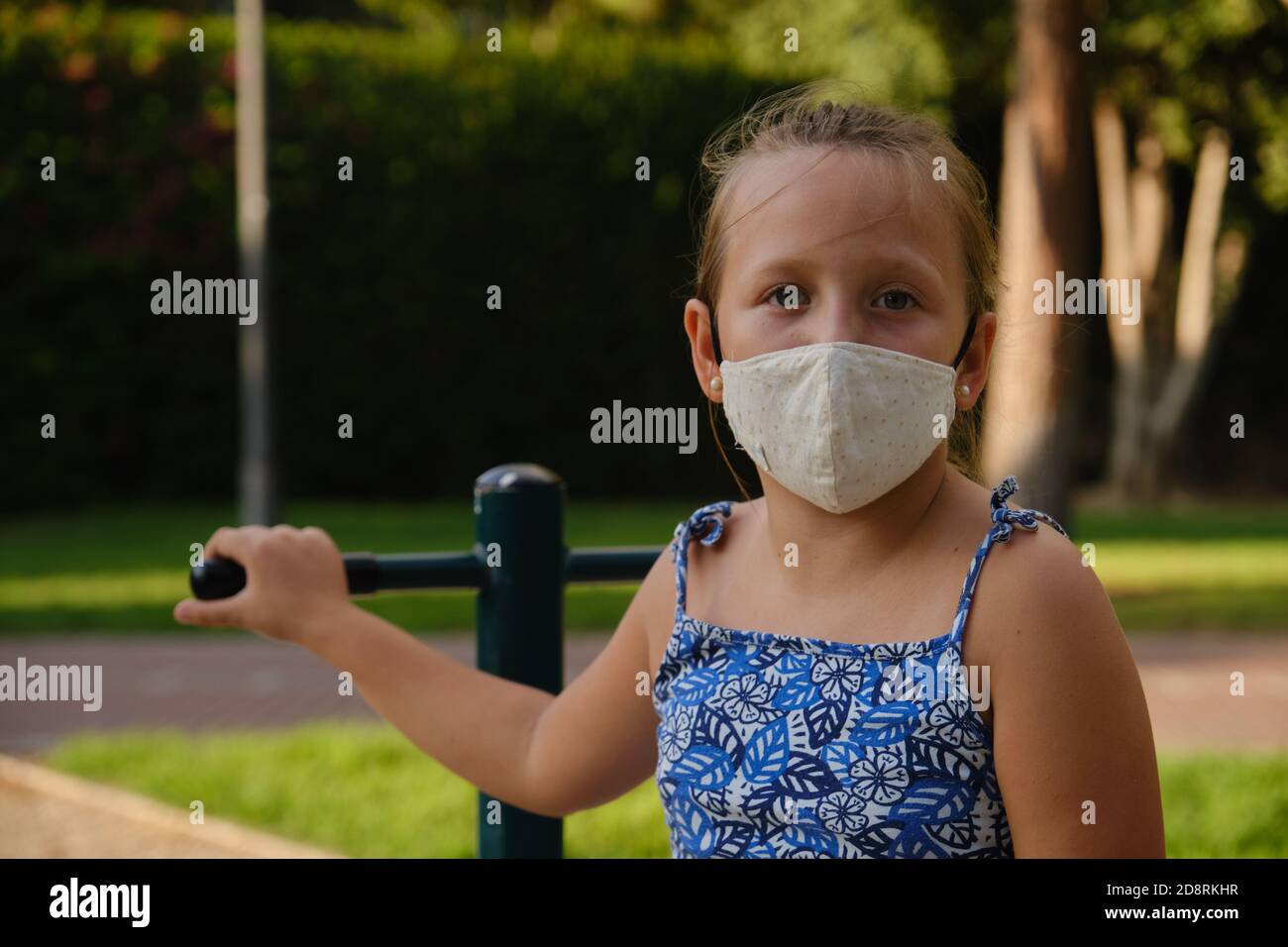 Respiratory corona hi-res stock photography and images - Alamy