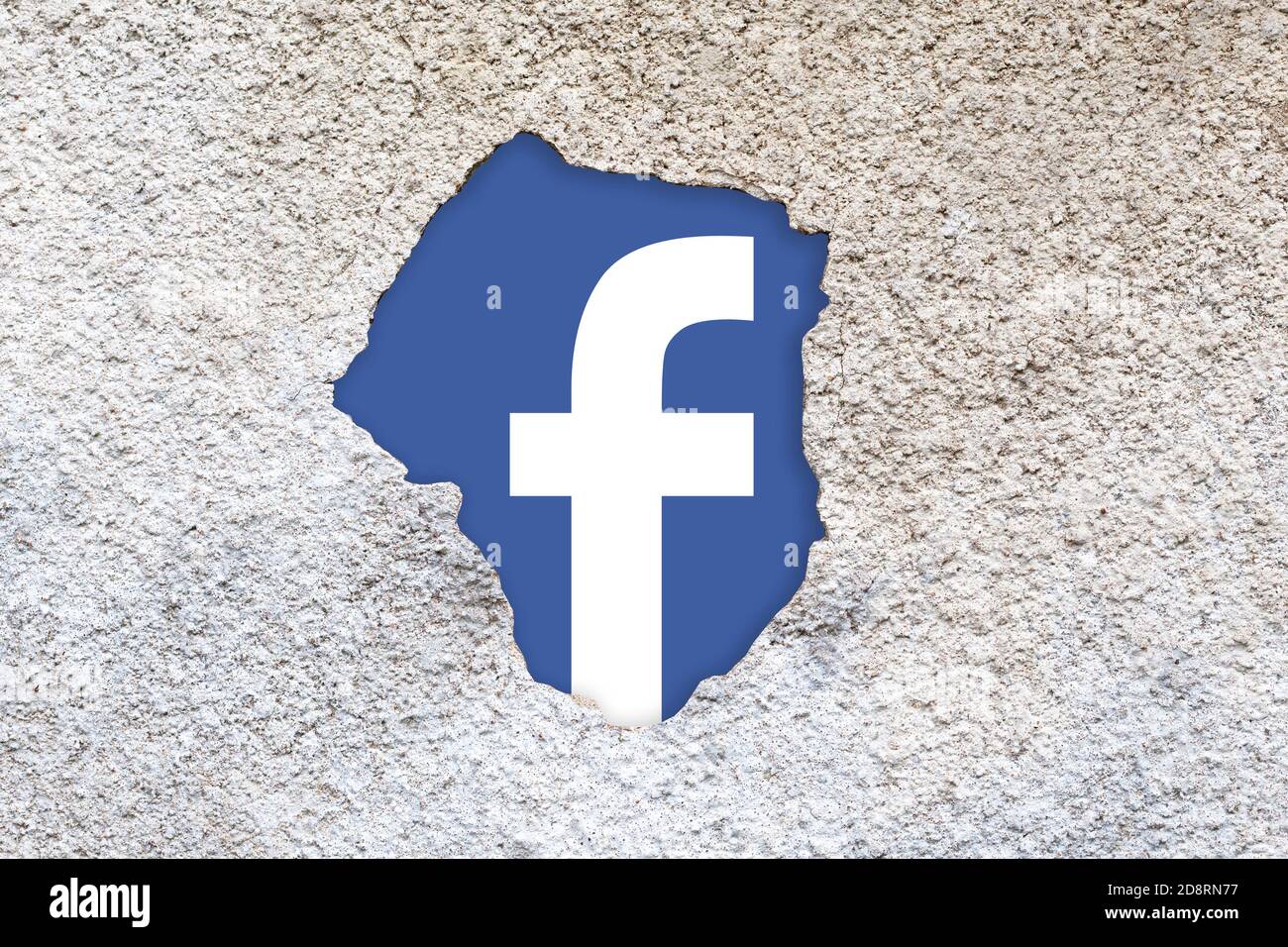Facebook logo crack hi-res stock photography and images - Alamy