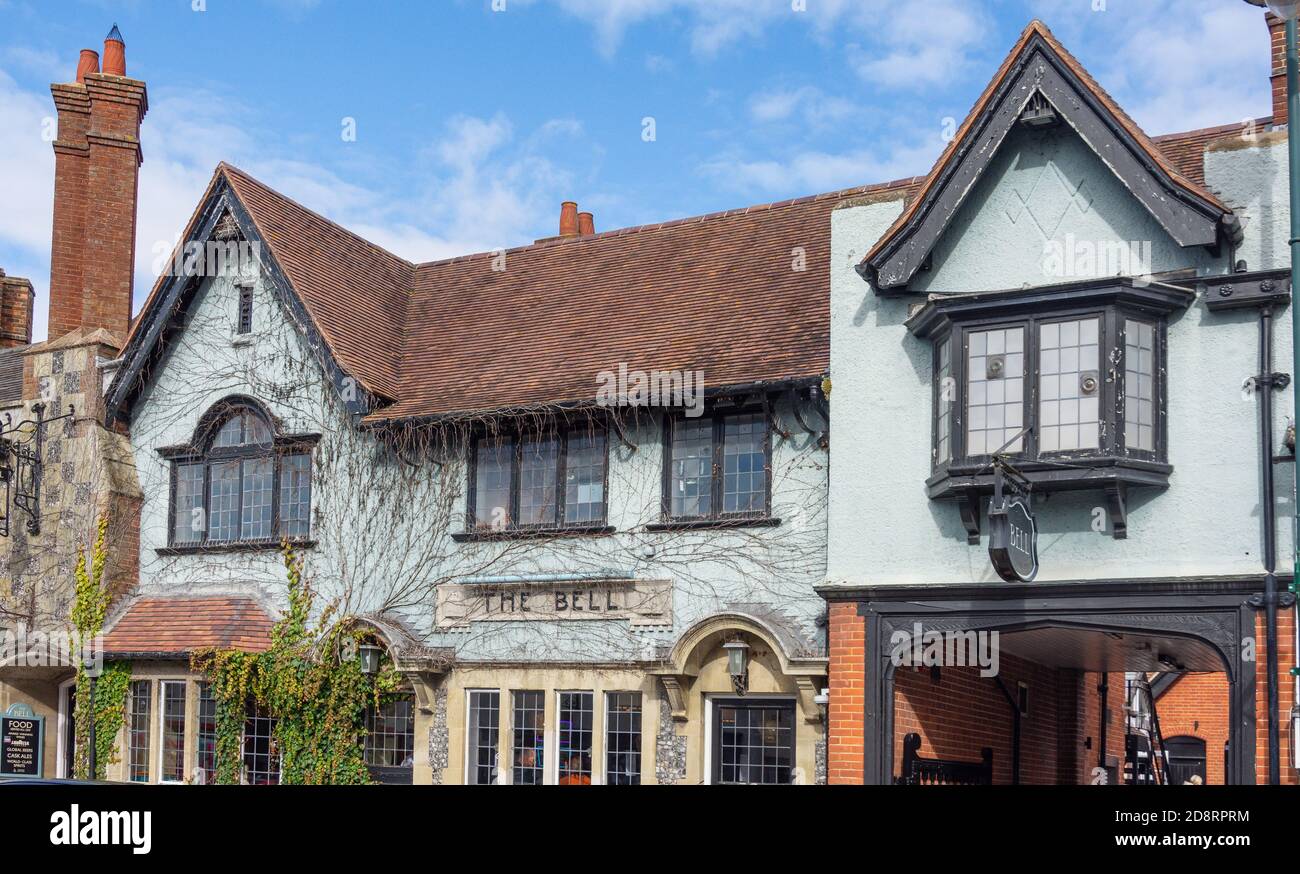 Amesbury wiltshire high street hi-res stock photography and images - Alamy