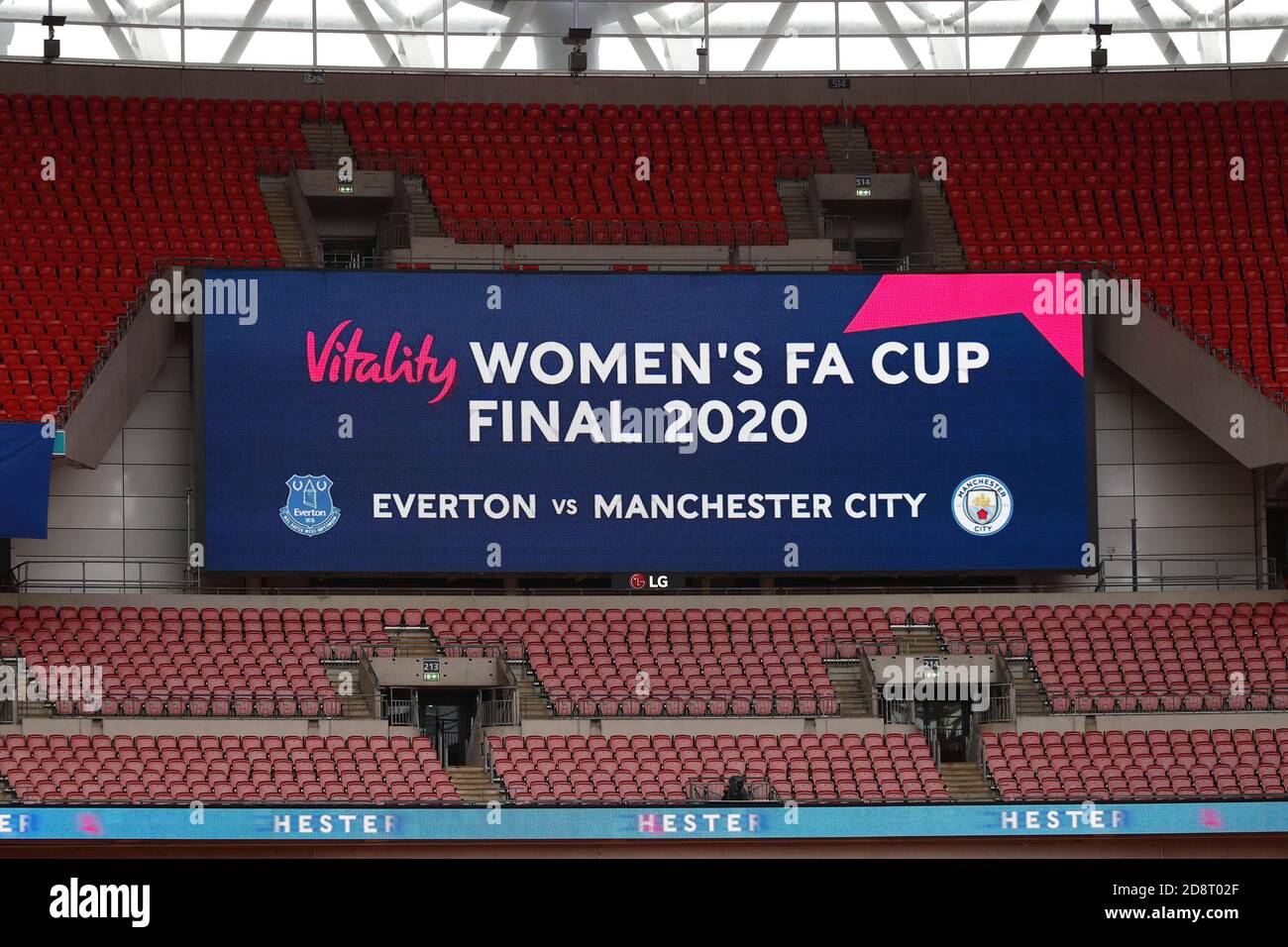 Wembley stadium london scoreboard hi-res stock photography and images ...