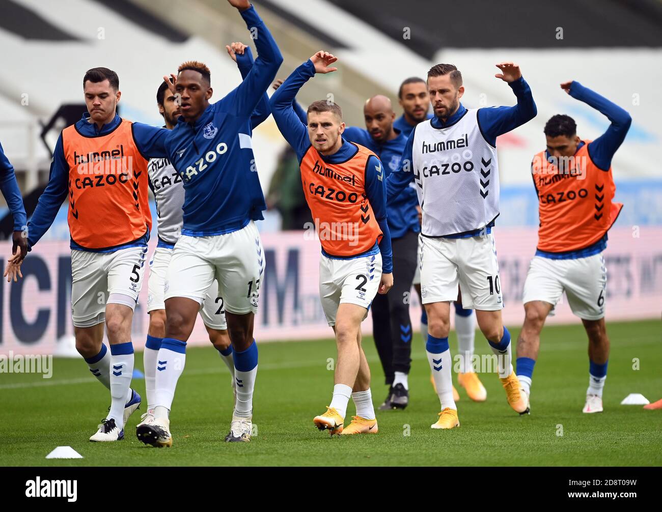 Everton warm up on the pitch before the Premier League match at St ...