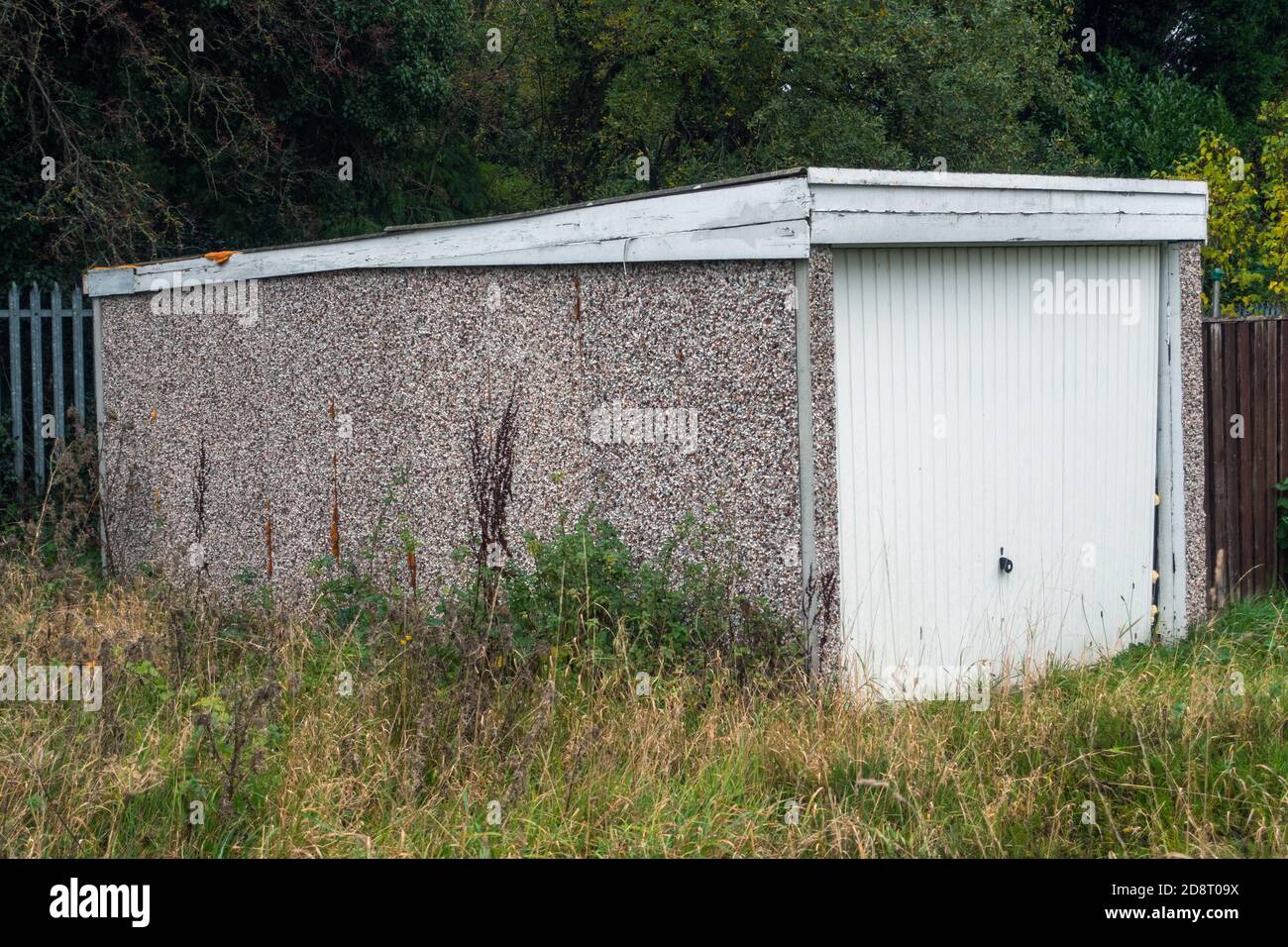Prefabricated slab garage hi-res stock photography and images - Alamy