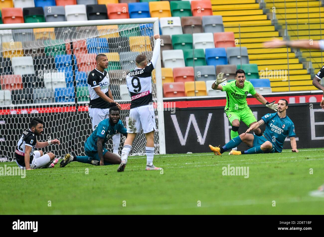 Protests in milan hi-res stock photography and images - Alamy