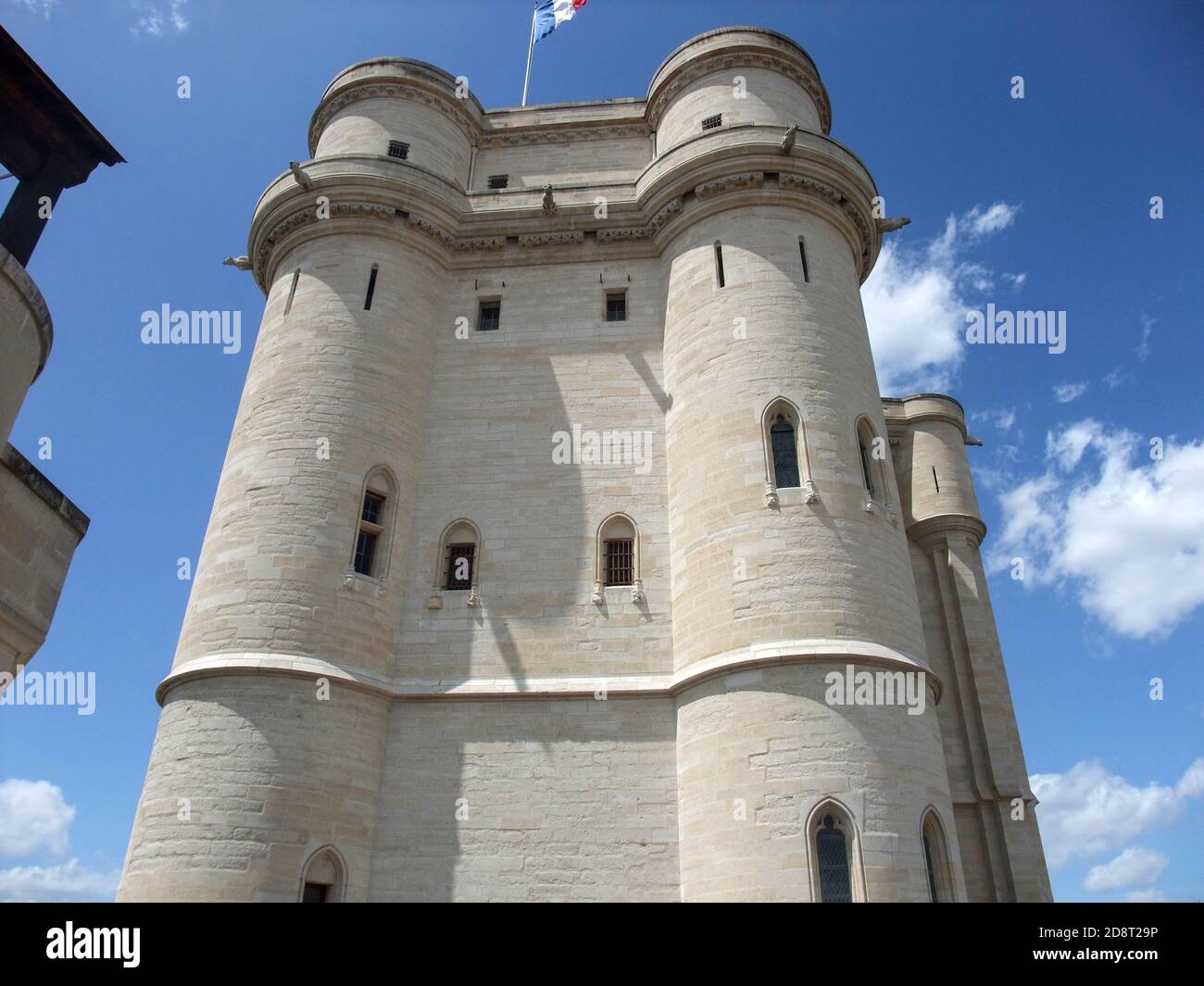 THE MEDIEVAL CASTLE OF VINCENNES PARIS IS ONE OF THE HIGHEST DONJON IN ...