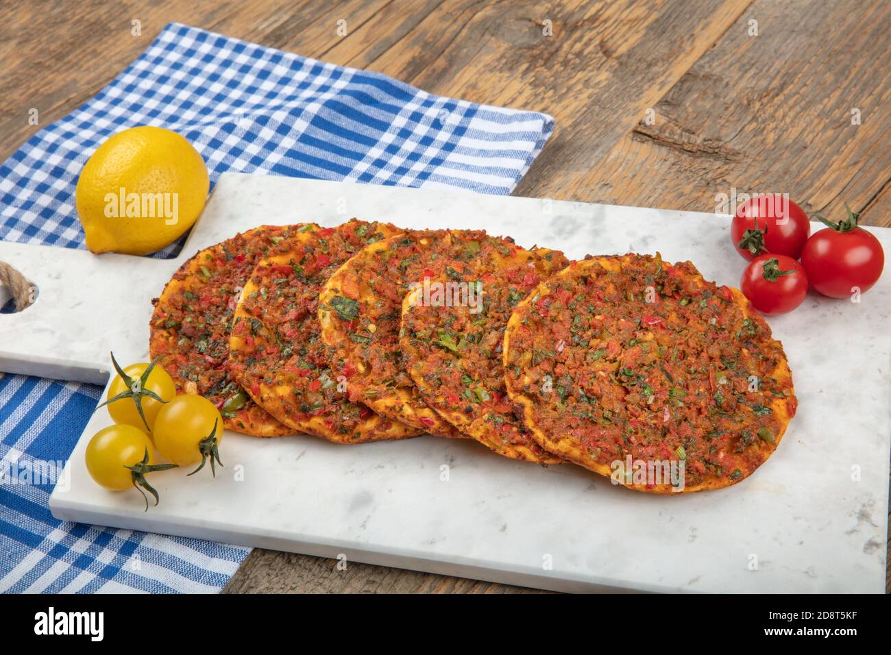 Turkish mini pizza Lahmacun,mini lahmacun. Turkish name; findik ...