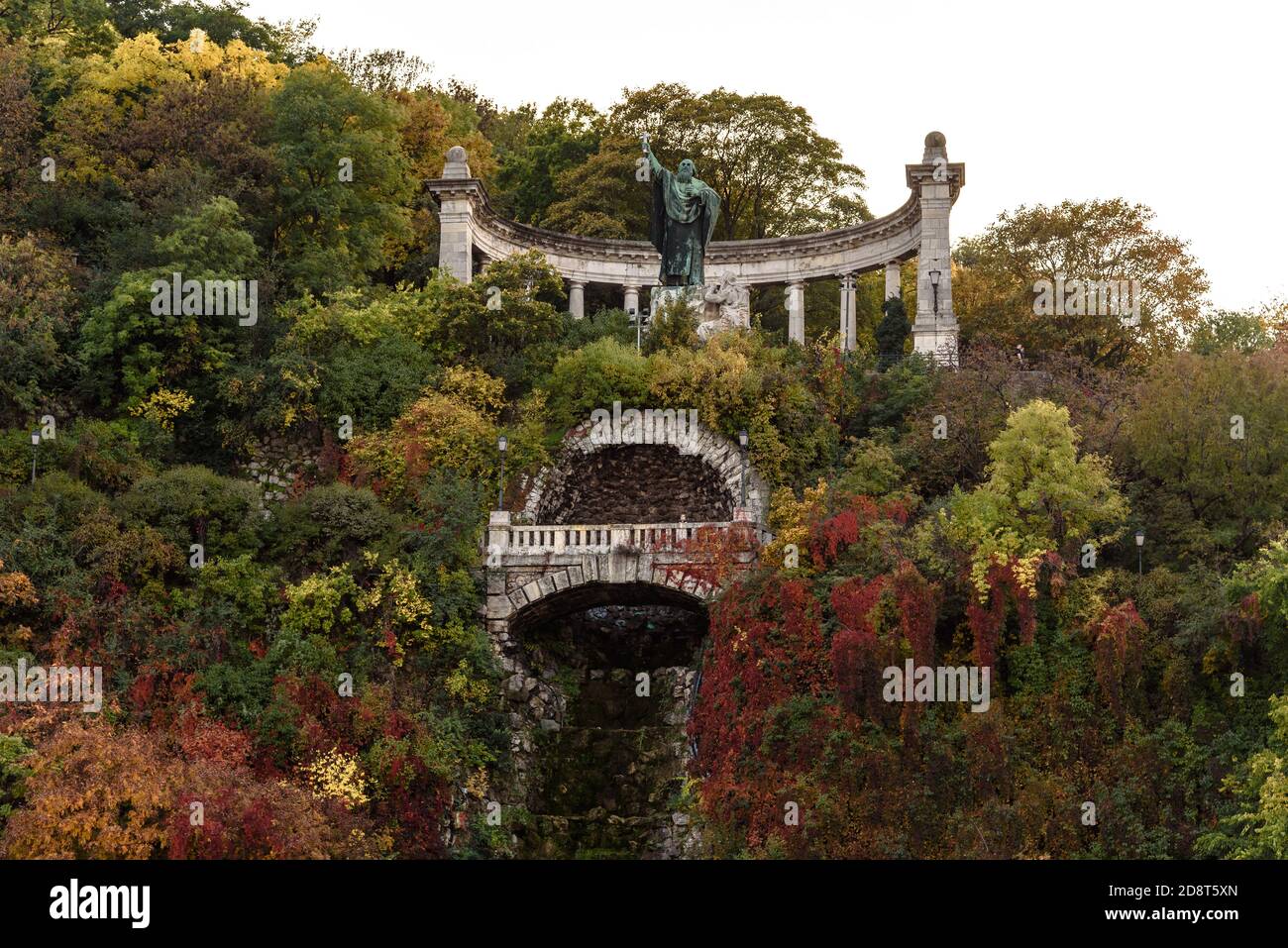 Saint gerard gellert hi-res stock photography and images - Alamy