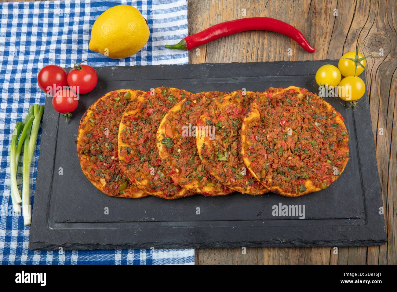 Turkish mini pizza Lahmacun,mini lahmacun. Turkish name; findik ...