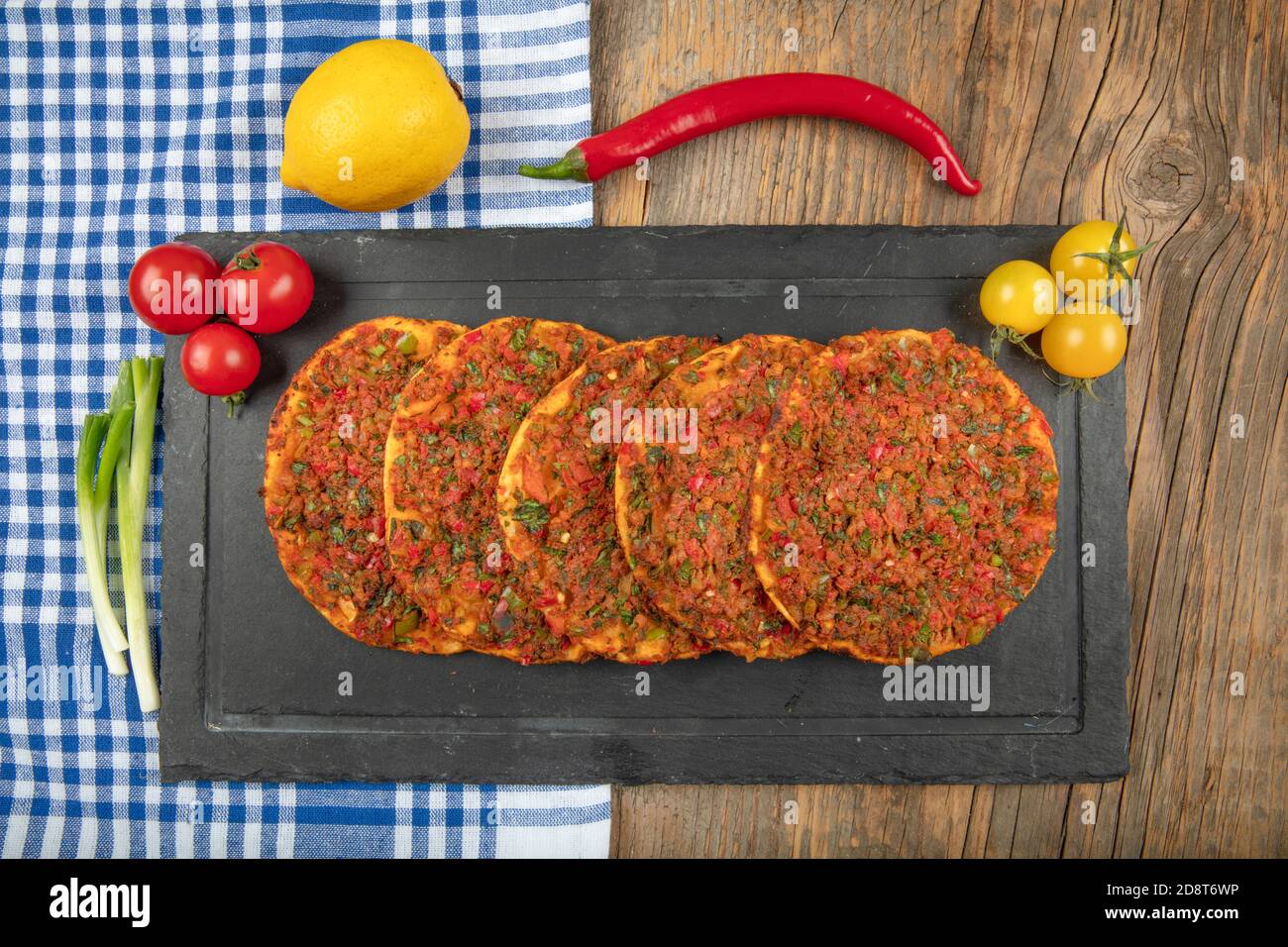 Turkish mini pizza Lahmacun,mini lahmacun. Turkish name; findik ...