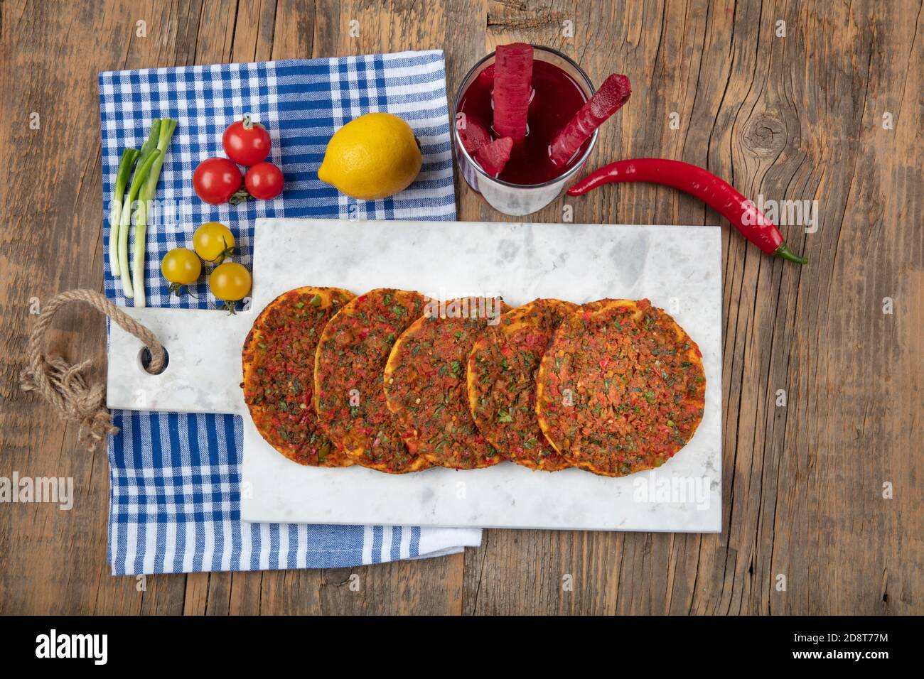 Turkish mini pizza Lahmacun,mini lahmacun. Turkish name; findik ...