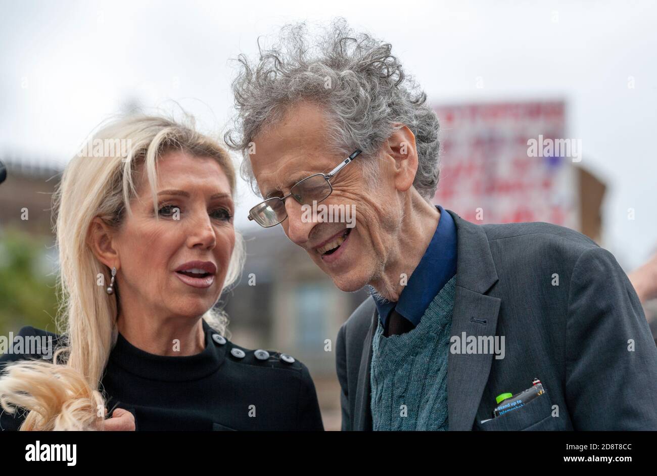 Kate shemirani piers corbyn hi-res stock photography and images - Alamy