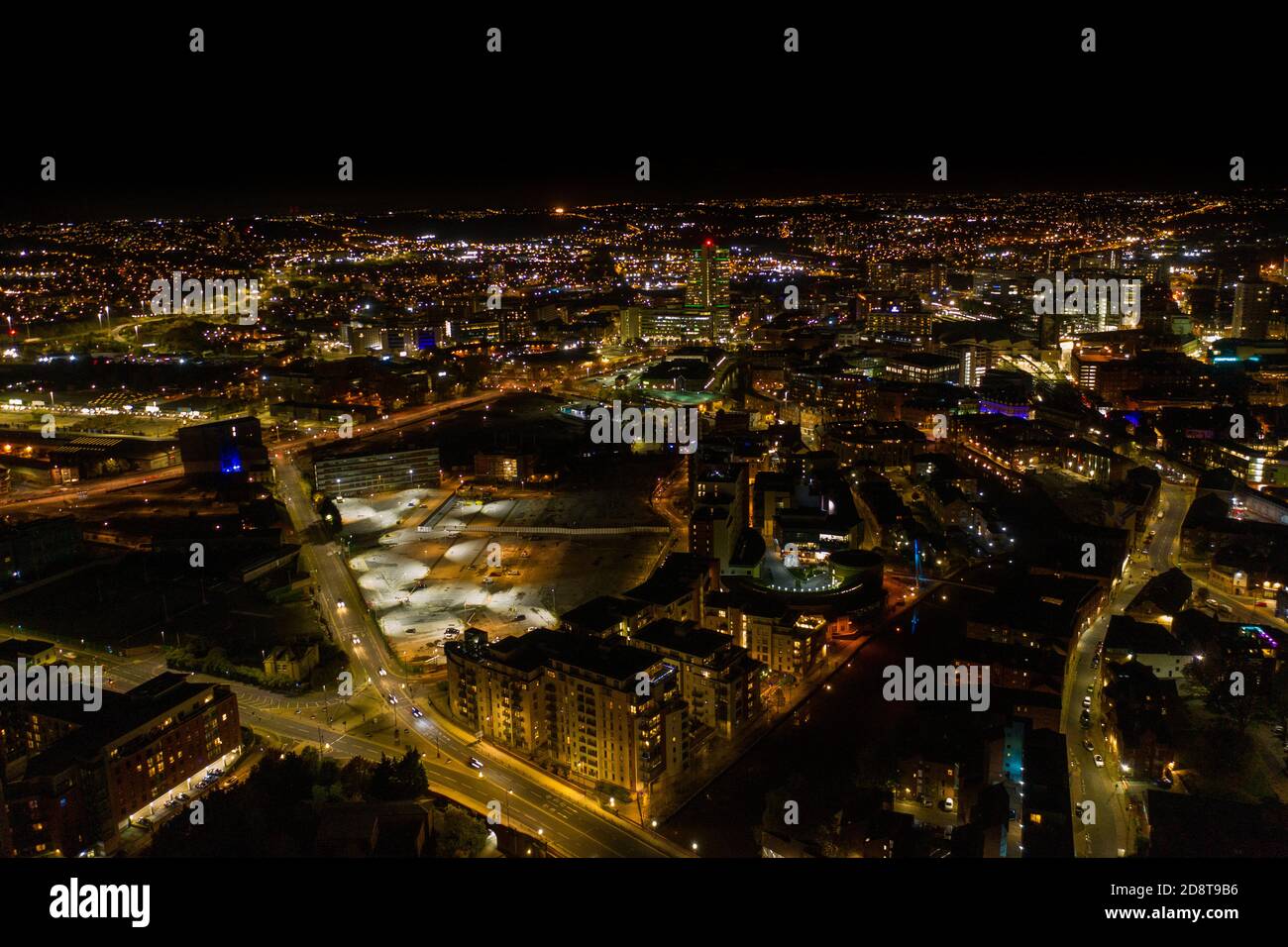 Leeds aerial lights hi-res stock photography and images - Alamy