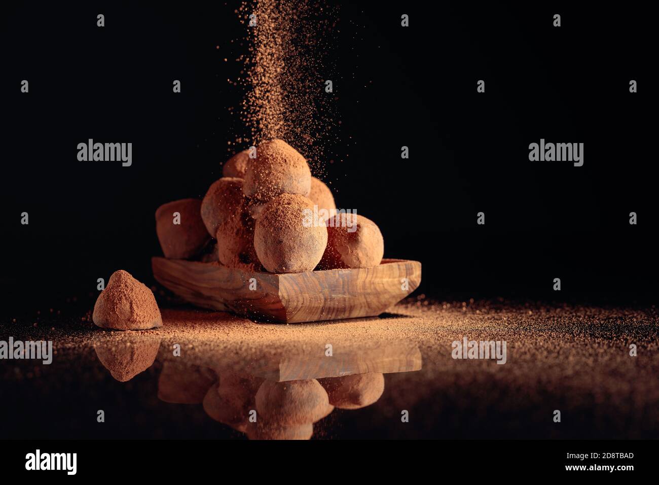 Sprinkle with powder hi-res stock photography and images - Alamy