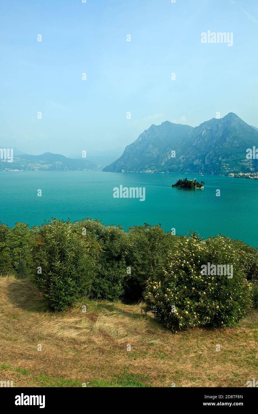 Montisola (Bs), Italy, a view of the Lake of Iseo Stock Photo - Alamy