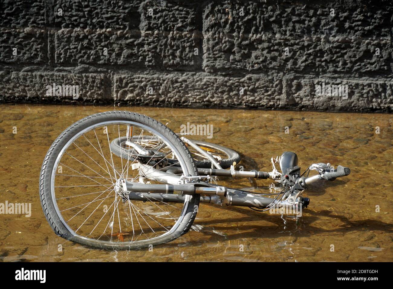 Stream water feature hi-res stock photography and images - Alamy