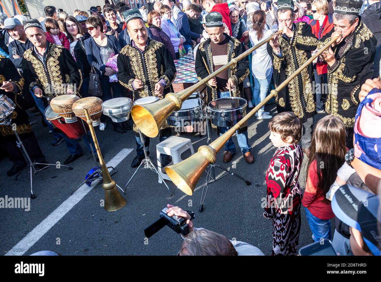 Samara, Russia - October 5, 2019: Uzbek ethnic musicians playing on ...