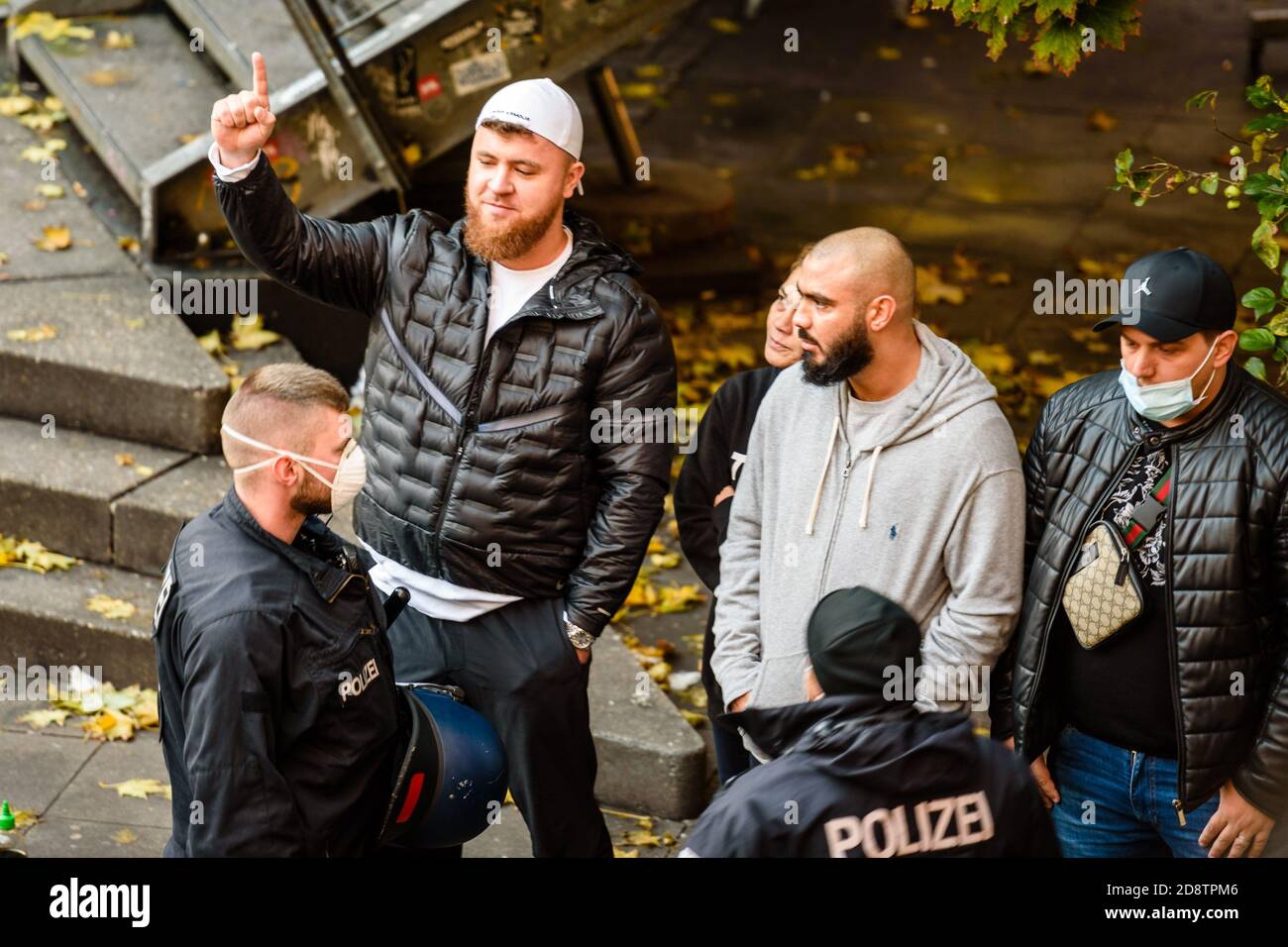 1st shahada hi-res stock photography and images - Alamy