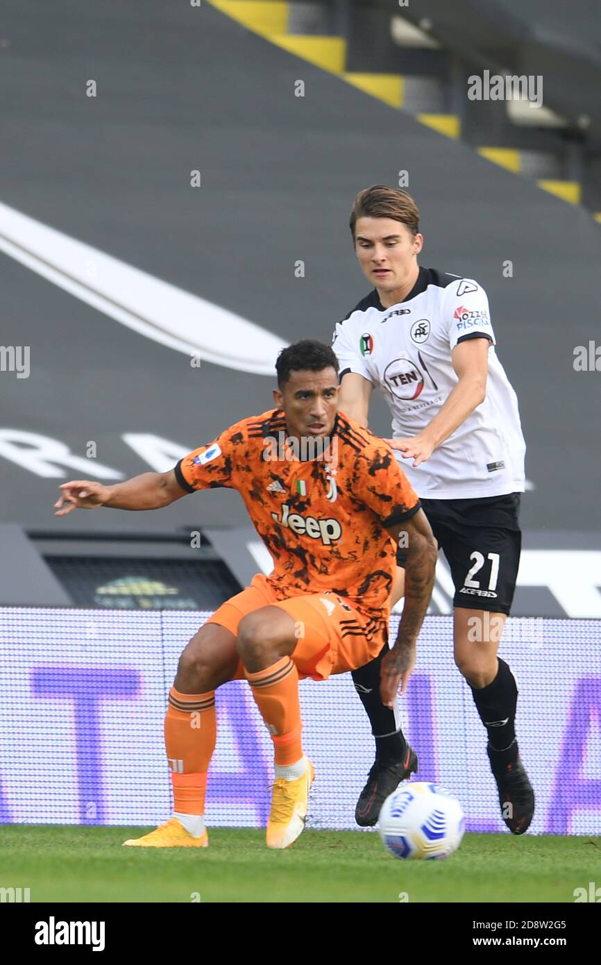 Salva Ferrer (Spezia)Danilo Luiz da Silva (Juventus) during the Italian ...
