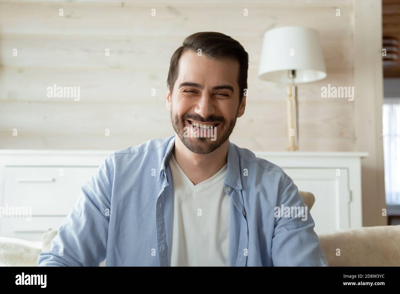 Videocall profile hi-res stock photography and images - Alamy