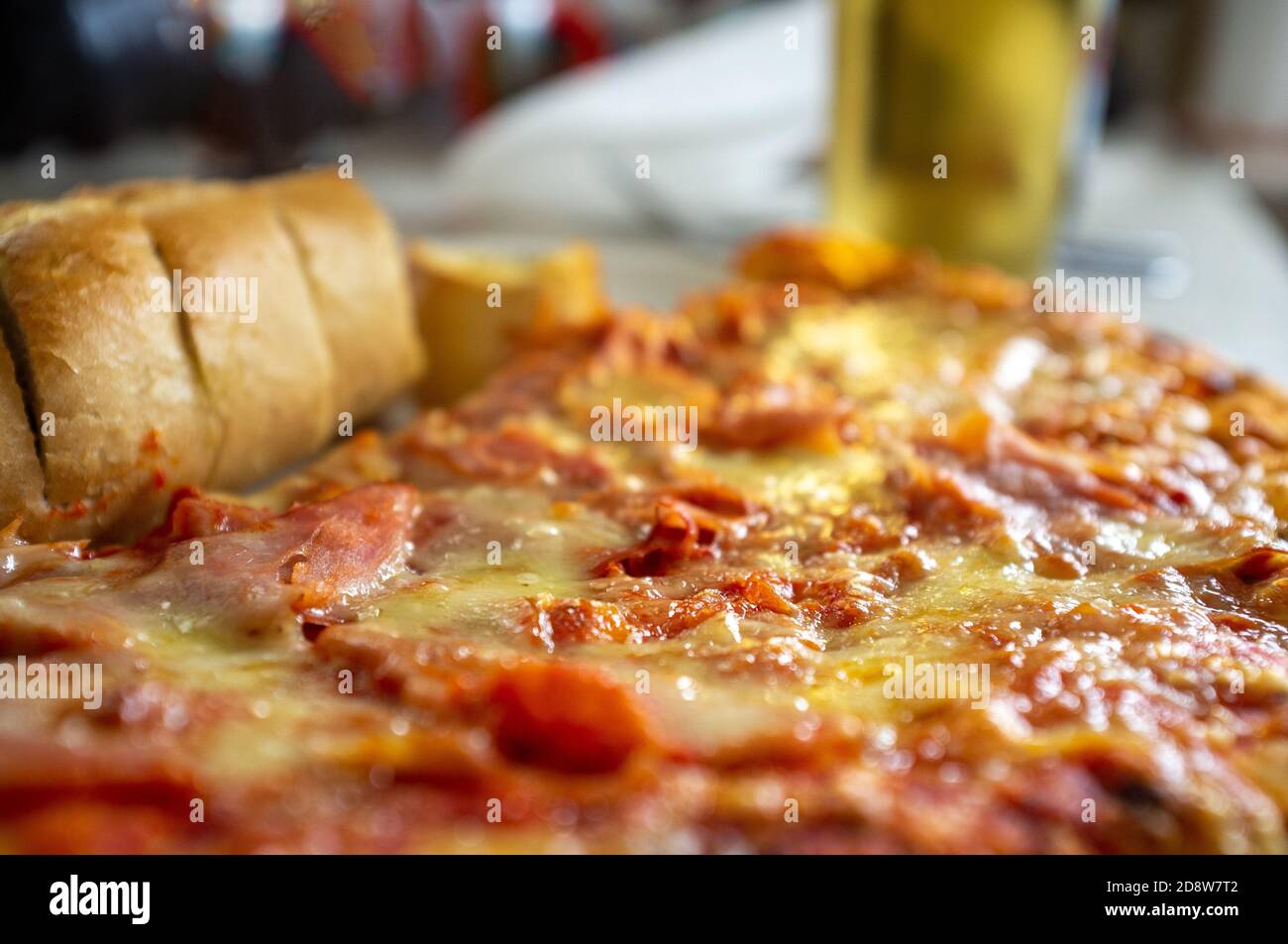 Beer home kitchen hi-res stock photography and images - Alamy