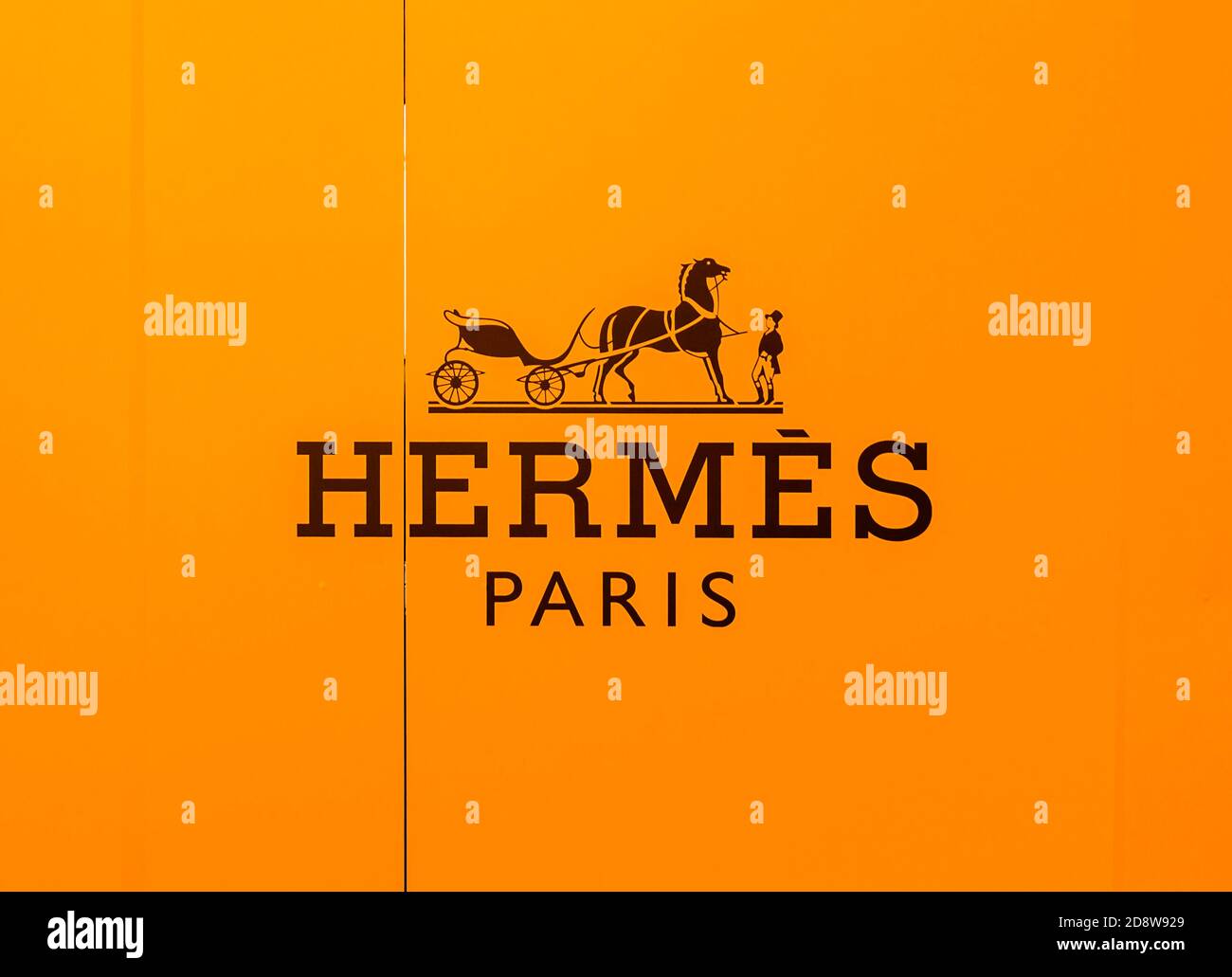 Hermes store paris hi-res stock photography and images - Alamy