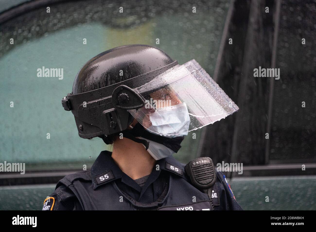 New York, New York, USA. 1st Nov, 2020. A police looks on as New York ...