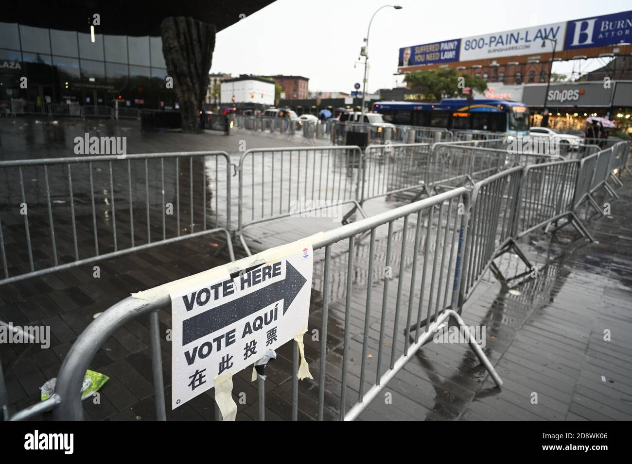 Early voting brooklyn hi-res stock photography and images - Alamy