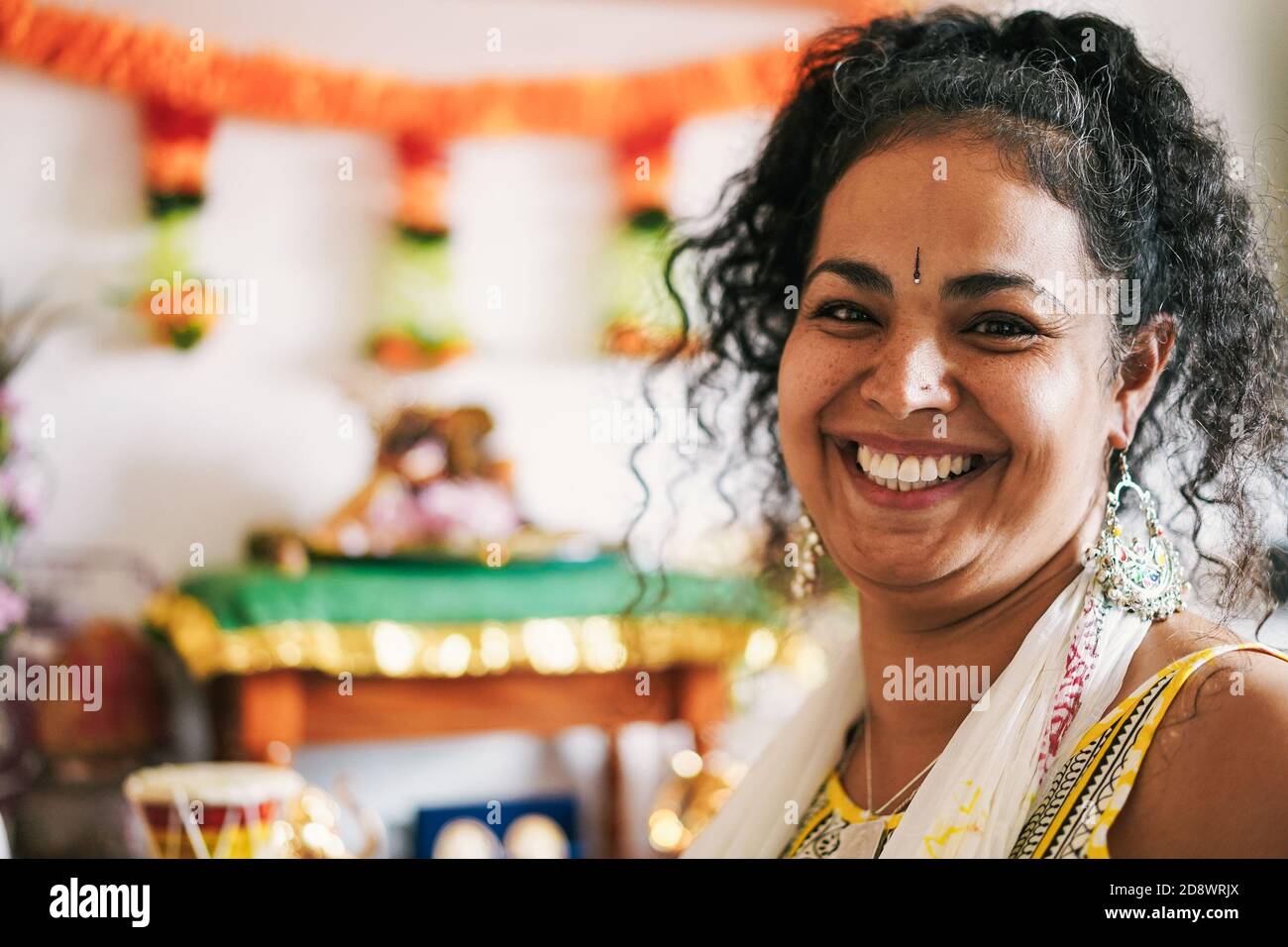 Hindu race hi-res stock photography and images - Alamy