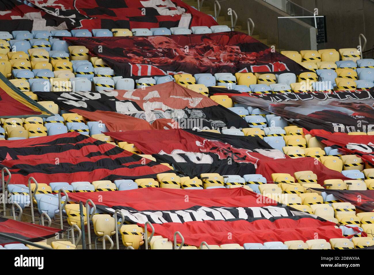 Flamengo flags hi-res stock photography and images - Alamy