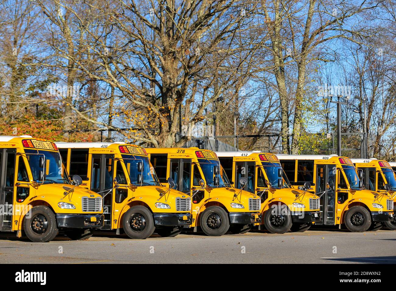 School bus parking hi-res stock photography and images - Alamy