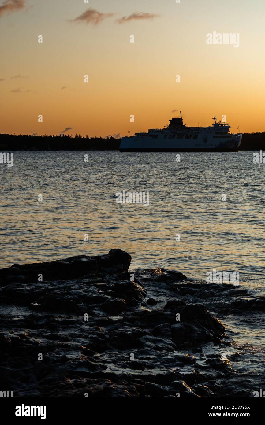 Big Cruise boat by Georgian Bay Lake Huron Stock Photo - Alamy