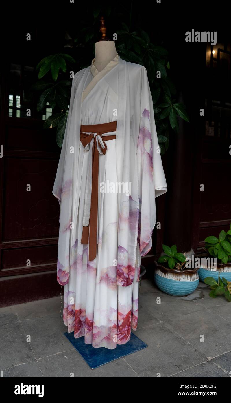 Hanfu skirt hi-res stock photography and images - Alamy
