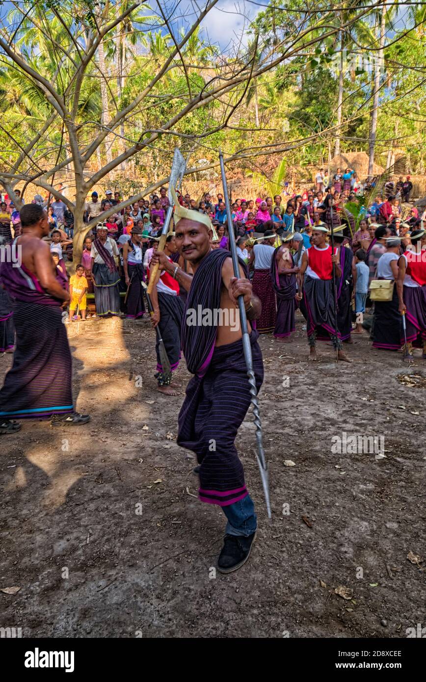 Lance flores hi-res stock photography and images - Alamy