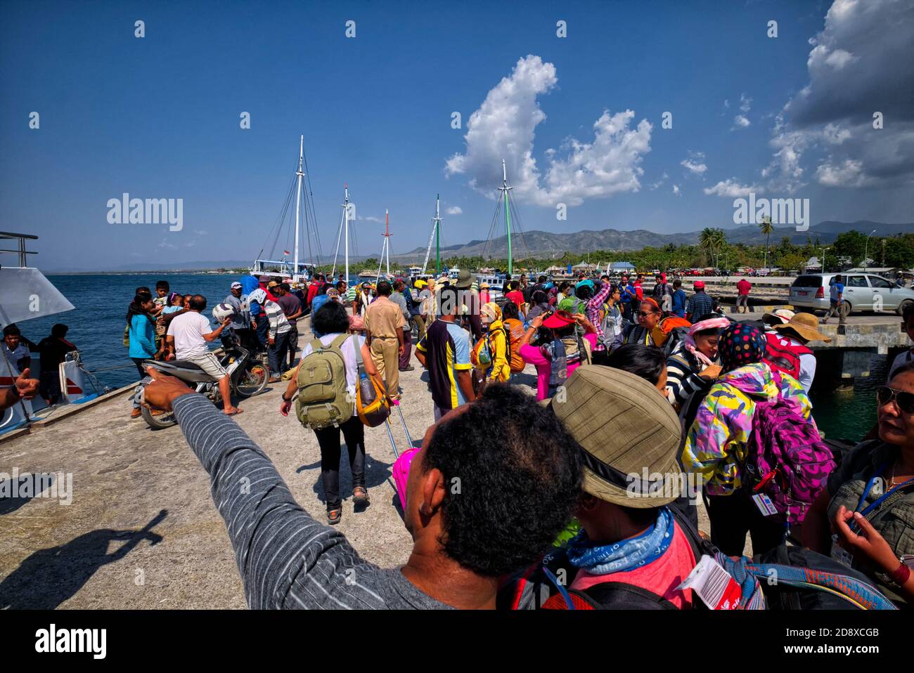 Lembata harpoon hi-res stock photography and images - Alamy