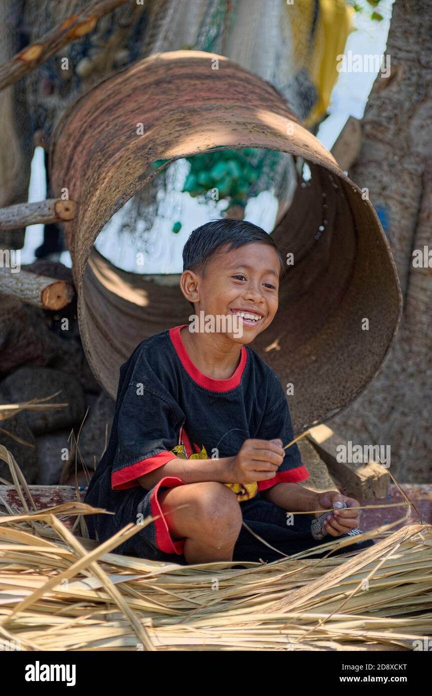 Lembata people hi-res stock photography and images - Alamy