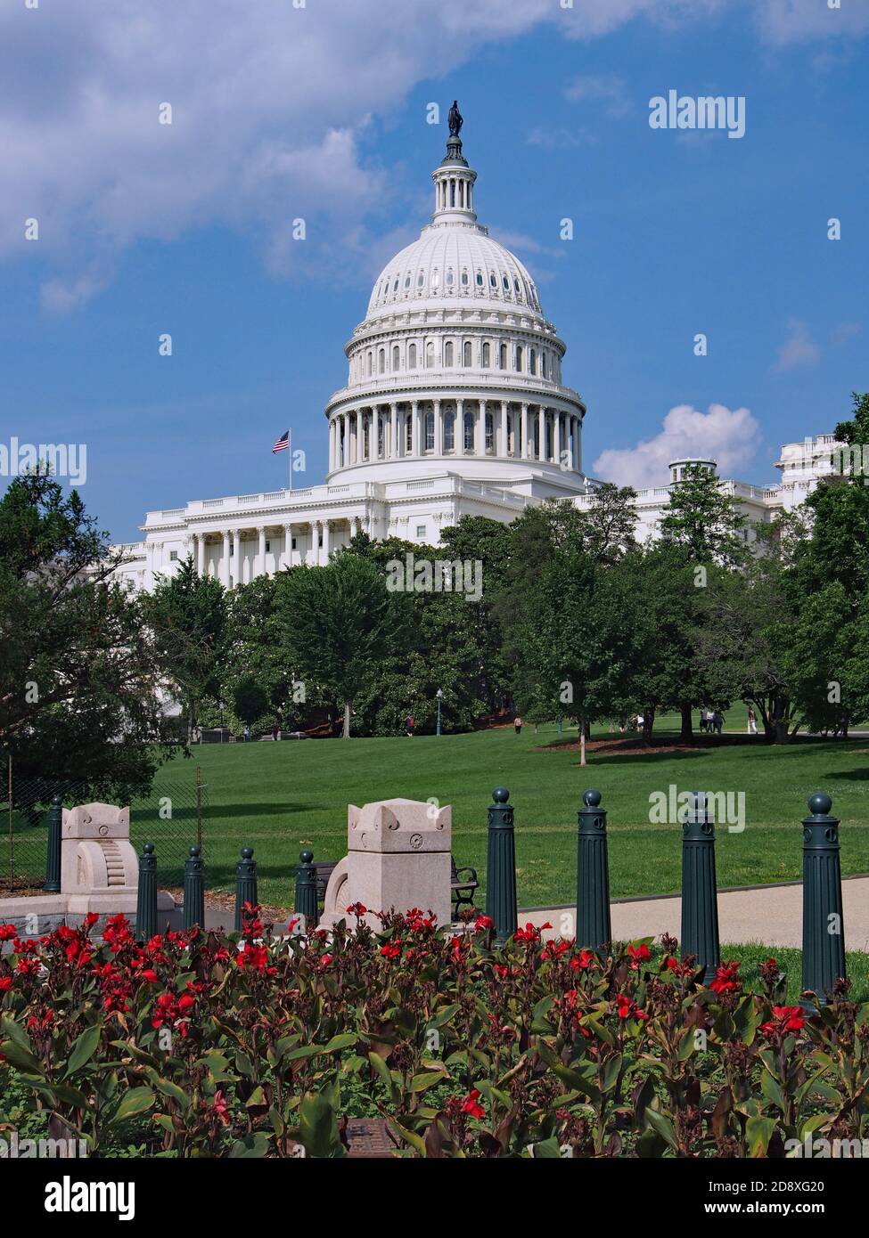United states capitol exterior hi-res stock photography and images - Alamy
