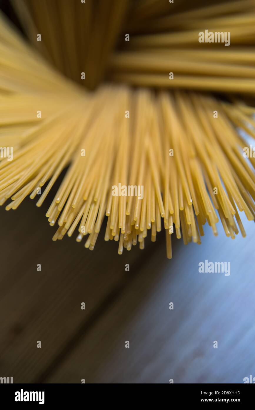 Raw pasta shells hi-res stock photography and images - Alamy