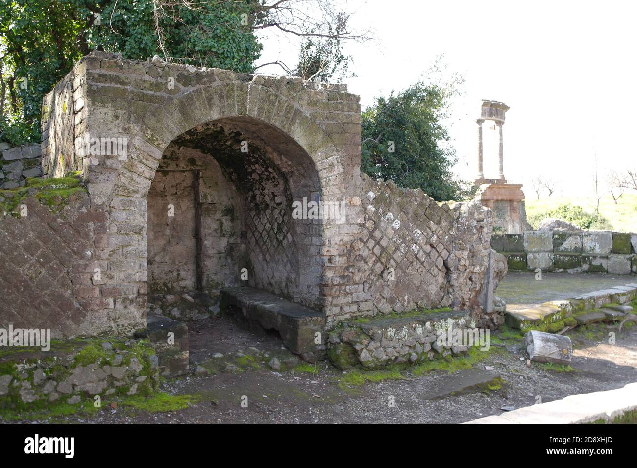 Ancient arched brick gate in Pompeii Italy Stock Photo - Alamy